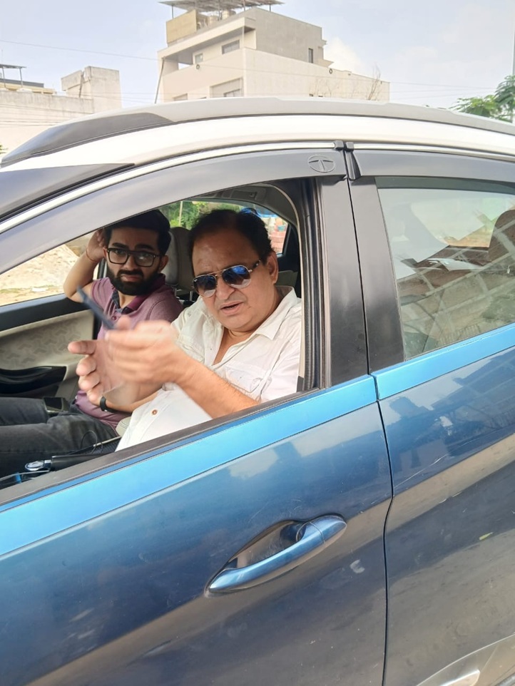 पिंक सिटी प्रेस क्लब के पूर्व अध्यक्ष अभय जोशी के खिलाफ ब्लैकमेलिंग ...